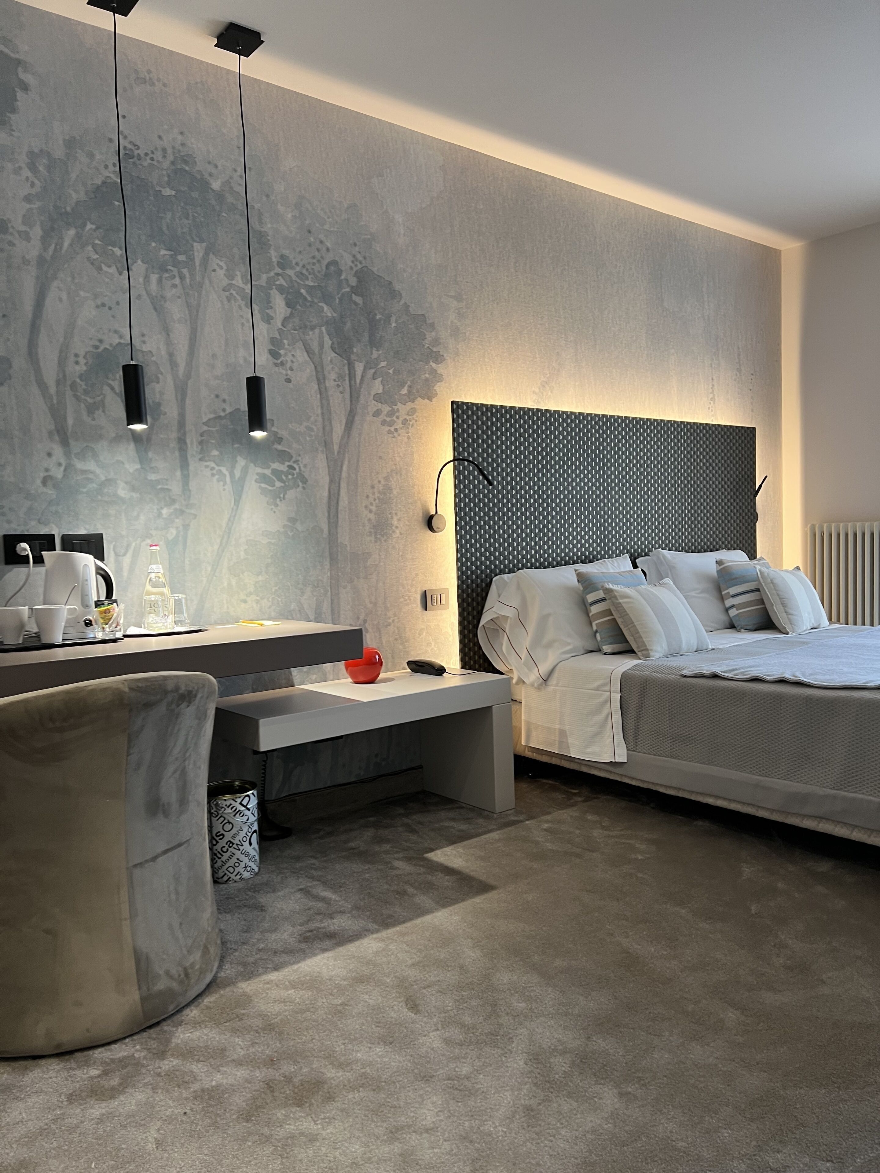 Minibar, berços/camas para crianças grátis, roupa de cama fornecida 