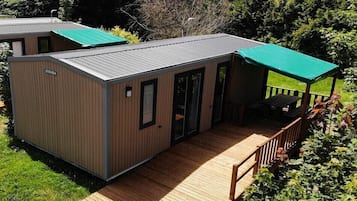 Trailer conforto, várias camas, para não fumantes | Terraço/pátio