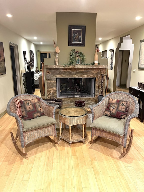 Burbank - Mensuel 3br / 2ba - Solaire, Piscine, Spa, Hammam - 6500 $ / Mo. 1-4 Pe - Burbank, CA