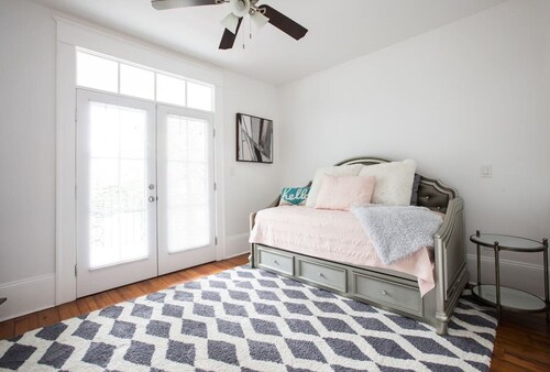 Modern New Orleans Style Home - New Orleans, LA