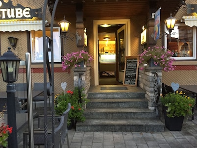 Alpenrose Cafe-Hotel-Restaurant