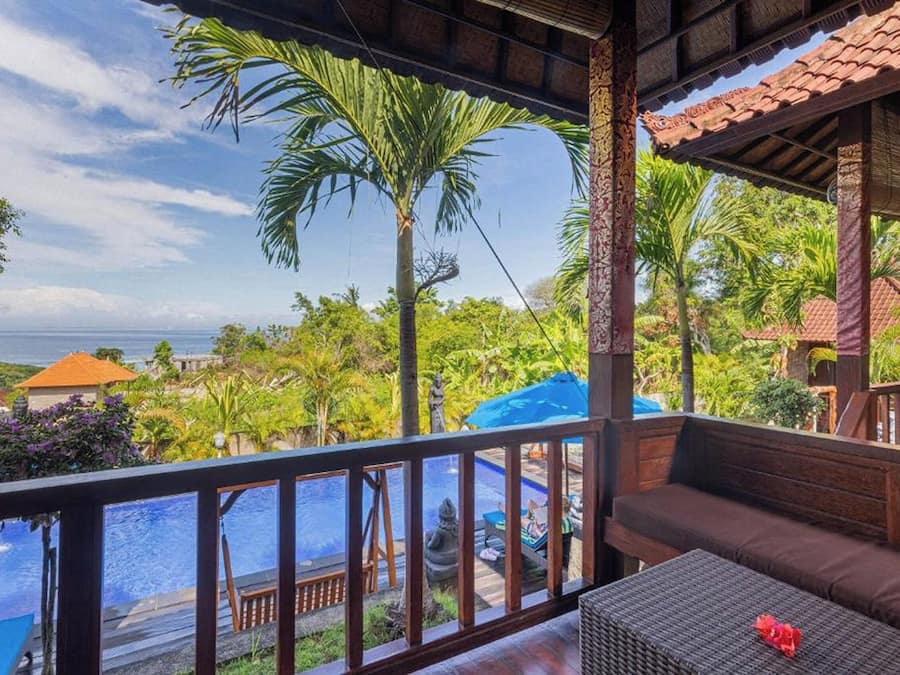 Quarto Deluxe, acesso à piscina, vista para o mar | 1 quarto, minibar, cortinas/cortinados opacos, Wi-fi grátis