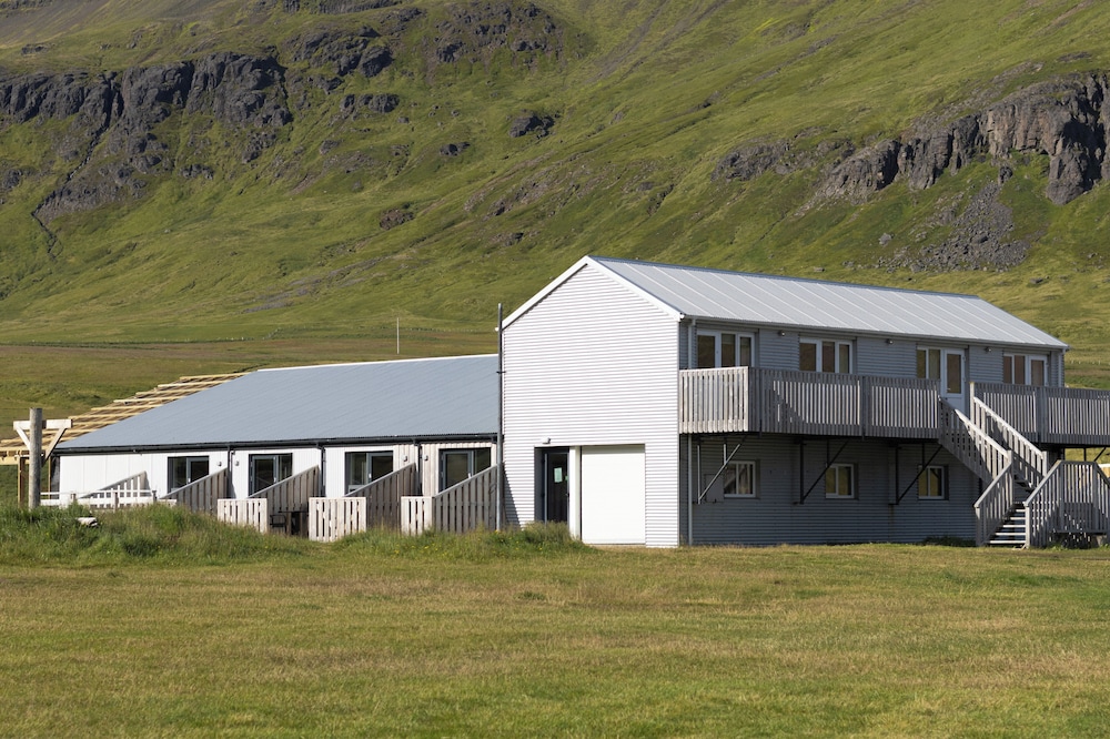 Urðartindur Guesthouse - Islanda