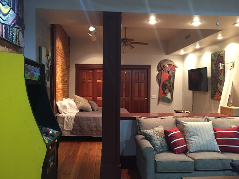 Night Owl (4n) Downtown!! (Optional Paid Parking!) - 比弗湖