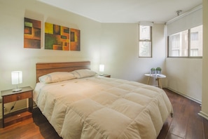 Apartamento, 1 cama de casal e sofá-cama, não fumadores | Wi-fi grátis, roupa de cama fornecida 