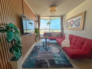 Apartamento Exclusivo, 3 quartos, vista para o oceano | 3 quartos, secretária, secretária adequada para computadores portáteis 