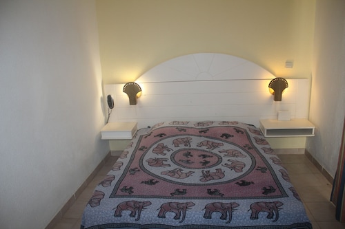 Studio  éQuipé Climatisé - 50m De La Plage Et 10min Des Salines - Martinique