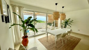Apartamento Familiar, 2 quartos, vista para o oceano | Vista para a praia ou o mar