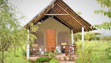 Quarto Duplo | Roupa de alta qualidade, secretária, roupa de cama fornecida