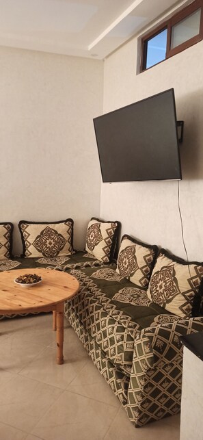 Televisor plasma de 32 cm com canais via satélite, televisor 