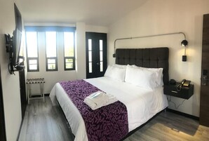 Quarto casal standard, sacada (with balcony) | Cofres nos quartos, roupa de cama