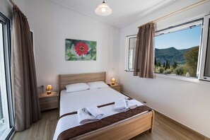 Villa, 3 quartos, piscina privativa | Cofre no quarto, quartos insonorizados, ferro/tábua de engomar 