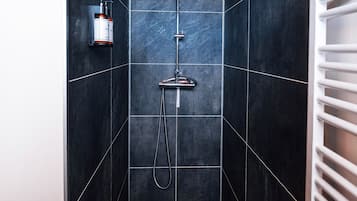 Cabana, 1 quarto | Banheiro | Chuveiro, secador de cabelo, toalhas de banho