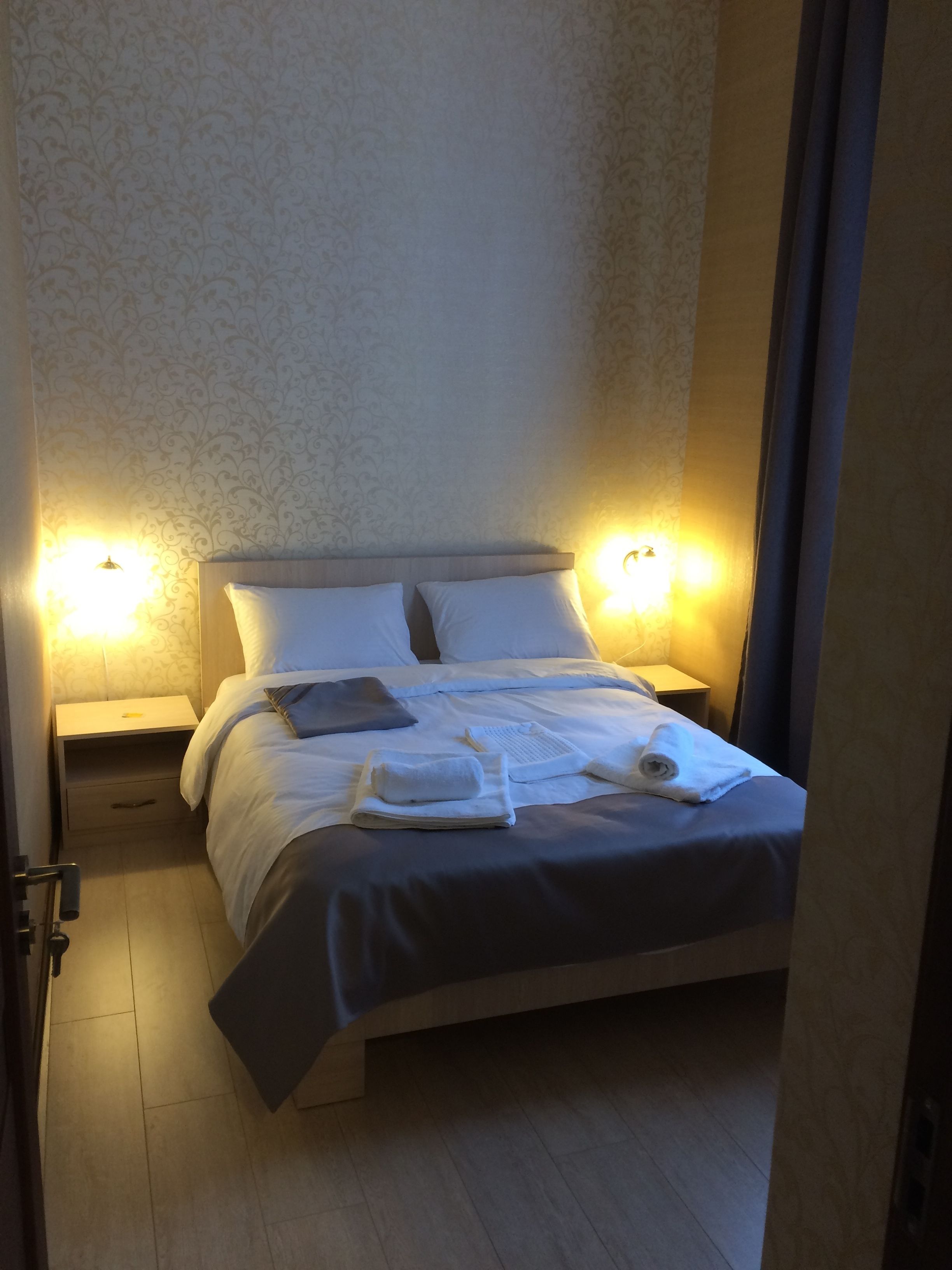 Apartamento clássico, várias camas, para não fumantes | Individualmente decorados, individualmente mobiliados, escrivaninha