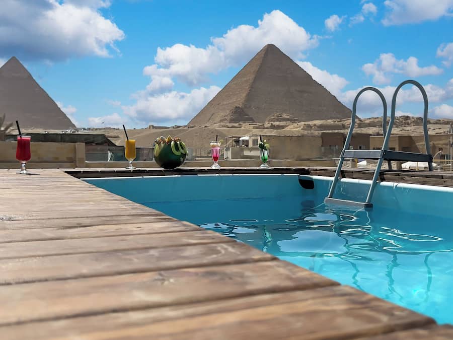 Piscina exterior, da(s) 9:00 à(s) 18:00, nadadores-salvadores no local