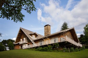 Fachada da propriedade