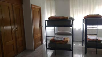 Cortinas blackout, roupa de cama, acesso para cadeiras de rodas
