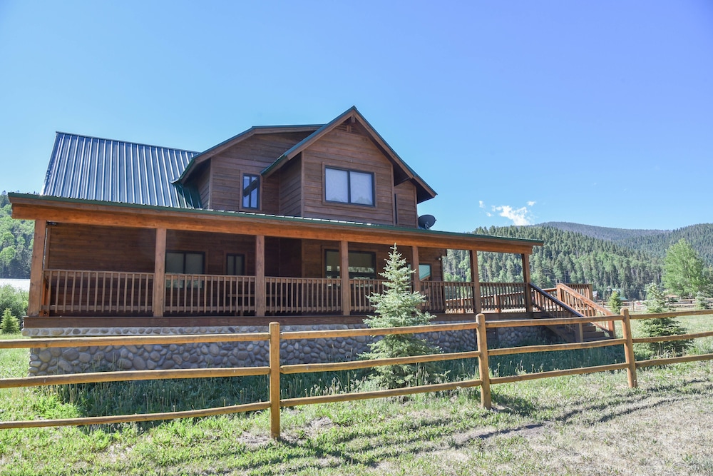 Gorgeous Home With Mtn Views/perfect For Families & Groups/wrap Porch/atv Pking - Red River, NM