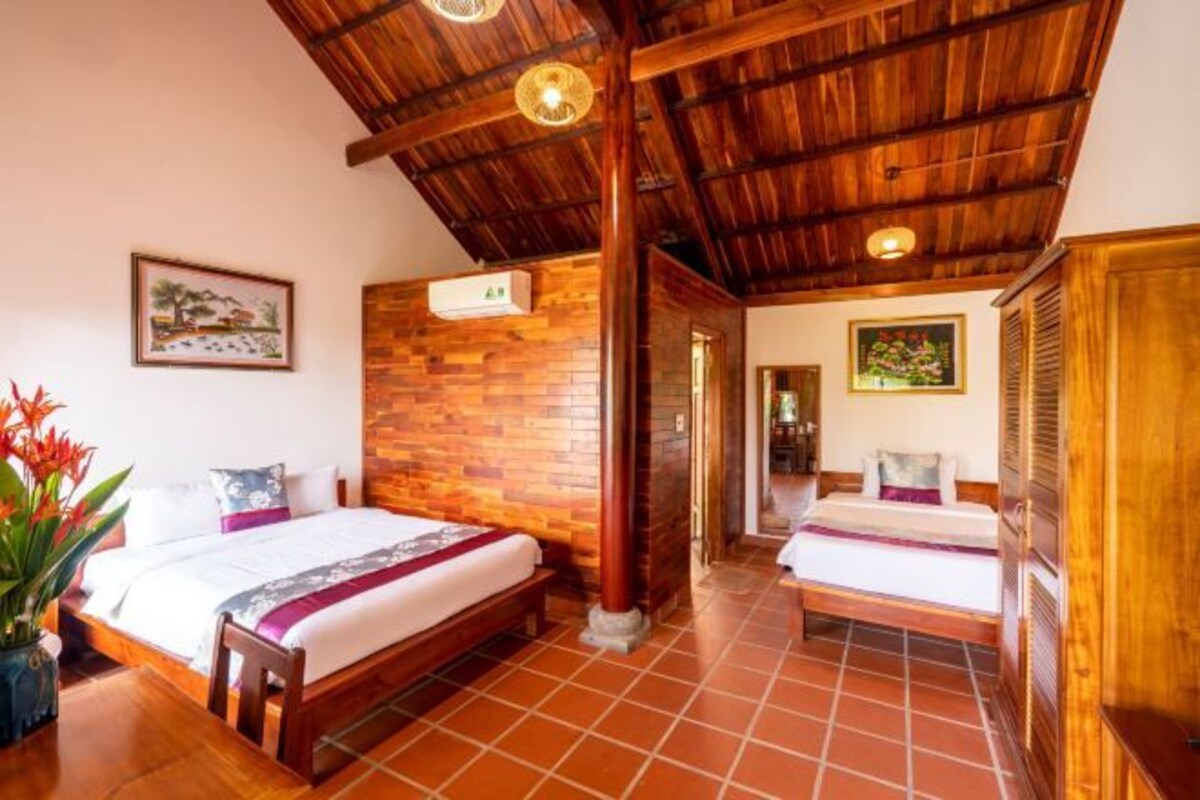 Camas de colchão Select Comfort, minibar, secretária 