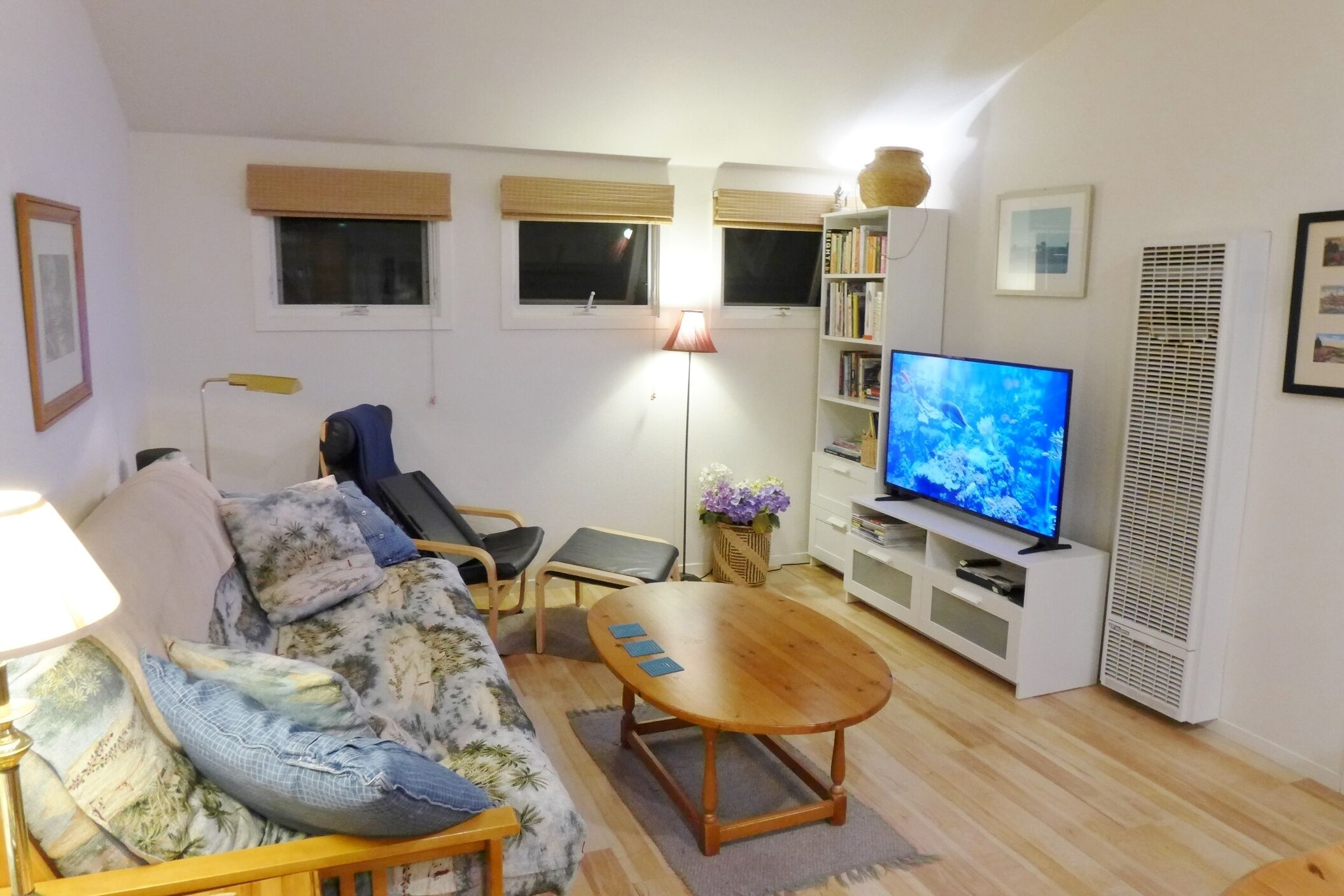 Sweet 1 Bdrm Cottage, Fast Wifi, Near Ocean, W&d, Full Kitchen And Bath, Bbq! - Santa Cruz, CA