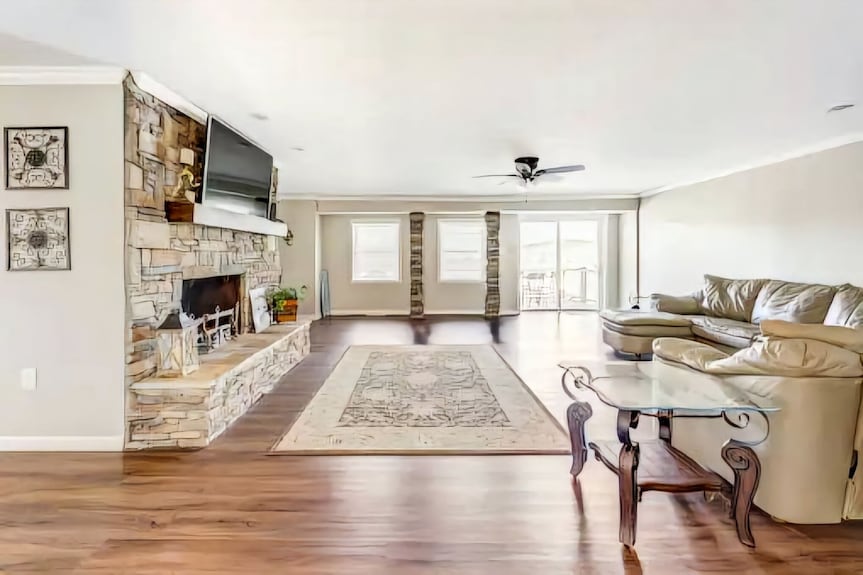 Beautiful Lakehouse Conveniently Situated Close To Hwy 280 - Alabama