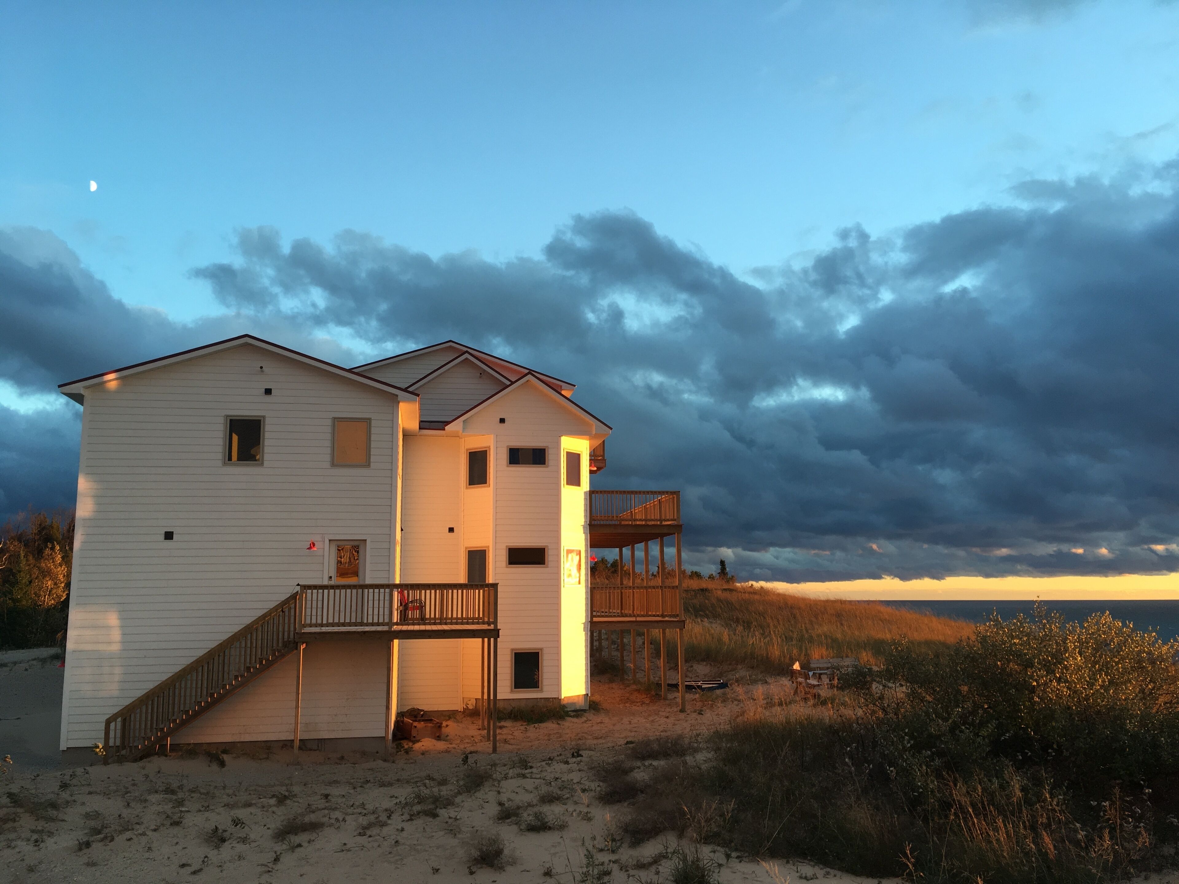 10 Best Vacation Rentals In Crystal Lake, Michigan - Updated 2024 | Trip101