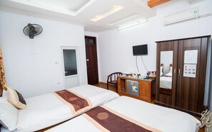 Quarto duplo | Frigobar, escrivaninha, quartos à prova de som, Wi-Fi de cortesia