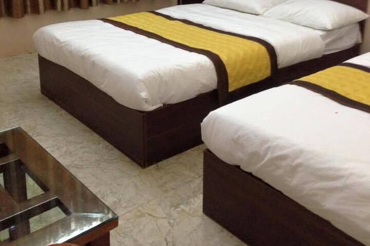 Quarto triplo | Frigobar, escrivaninha, Wi-Fi de cortesia, roupa de cama