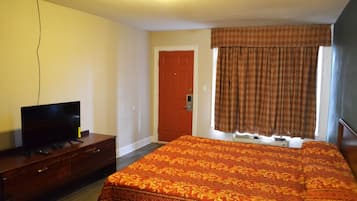 Quarto solteiro | Cortinas blackout, Wi-Fi de cortesia, roupa de cama