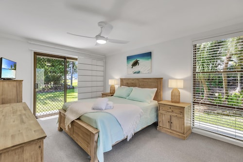Sea-ann - Large North Facing Deck With Ocean Waves - Lennox Head