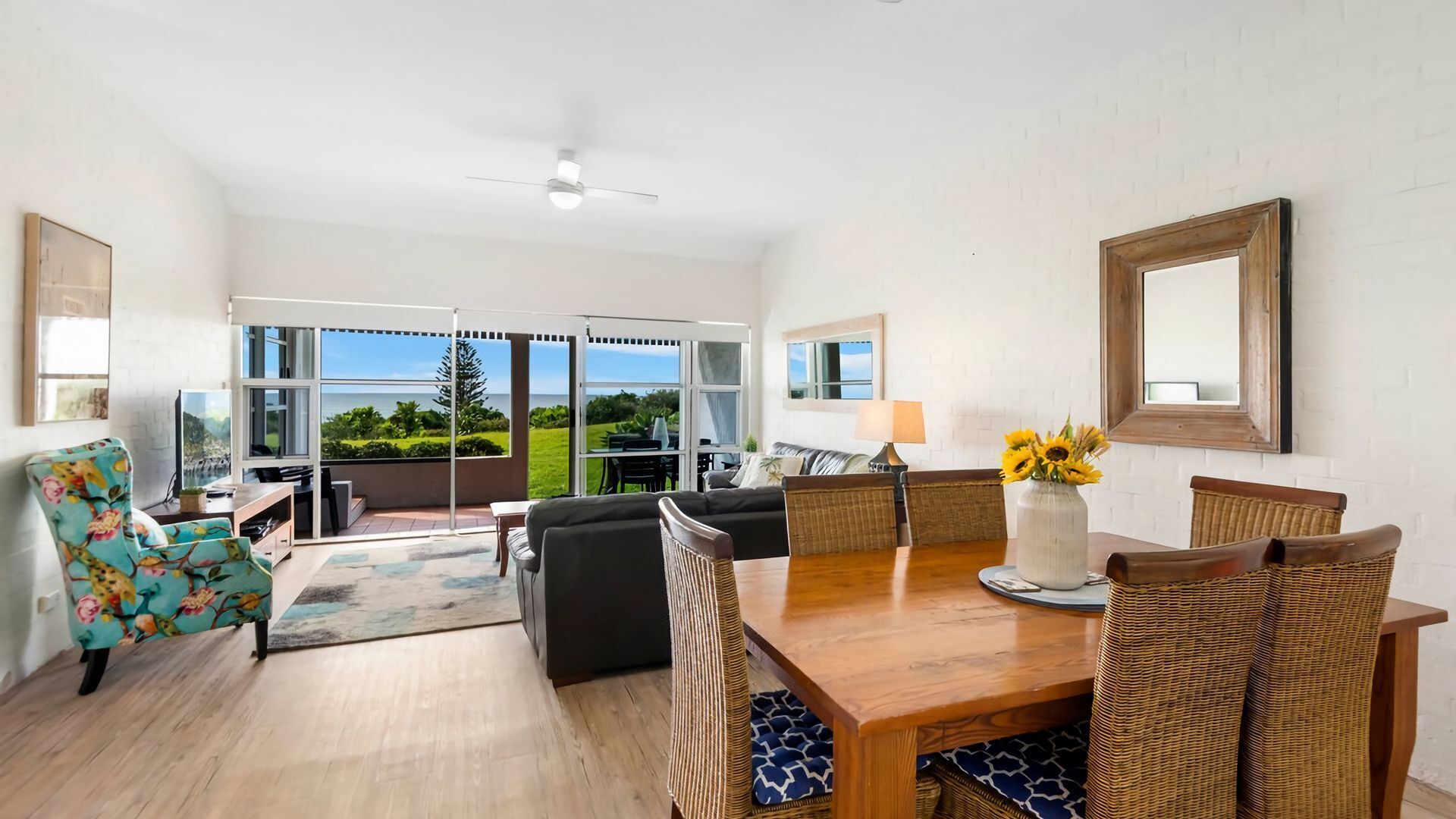 Quarterdeck 18 - Beachfront Apartment - Lennox Head