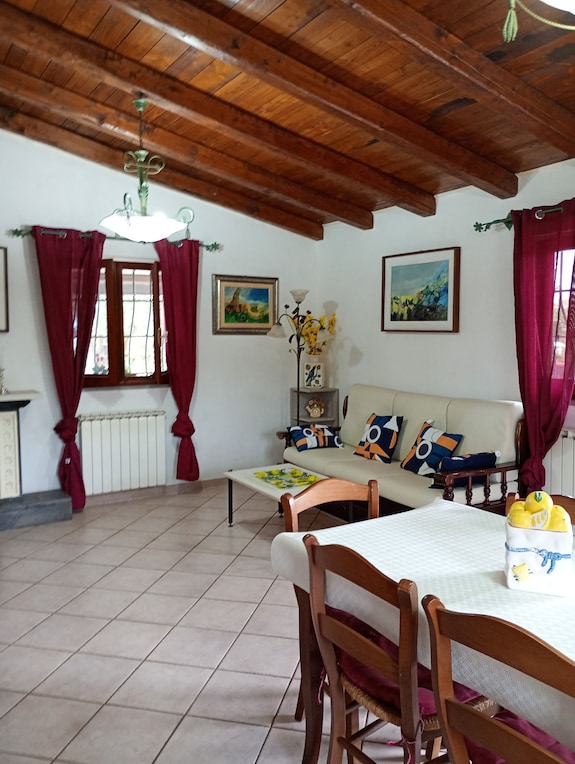 Onafhankelijke Villa Met Privéstrand Aan Het Meer - Bracciano