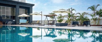 Piscina externa sazonal