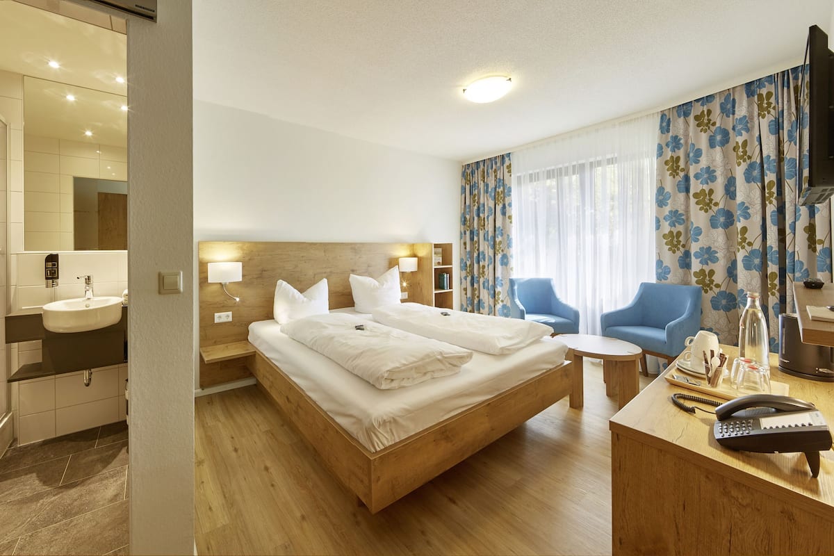 1 quarto, roupas de cama antialérgicas, individualmente mobiliados