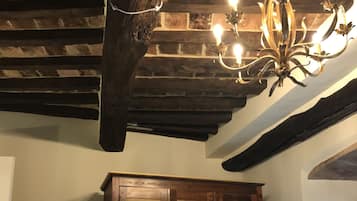 Quarto Duplo de Luxo, vista para a montanha | Roupa de alta qualidade, edredÔes de penas, secretåria, Wi-fi gråtis