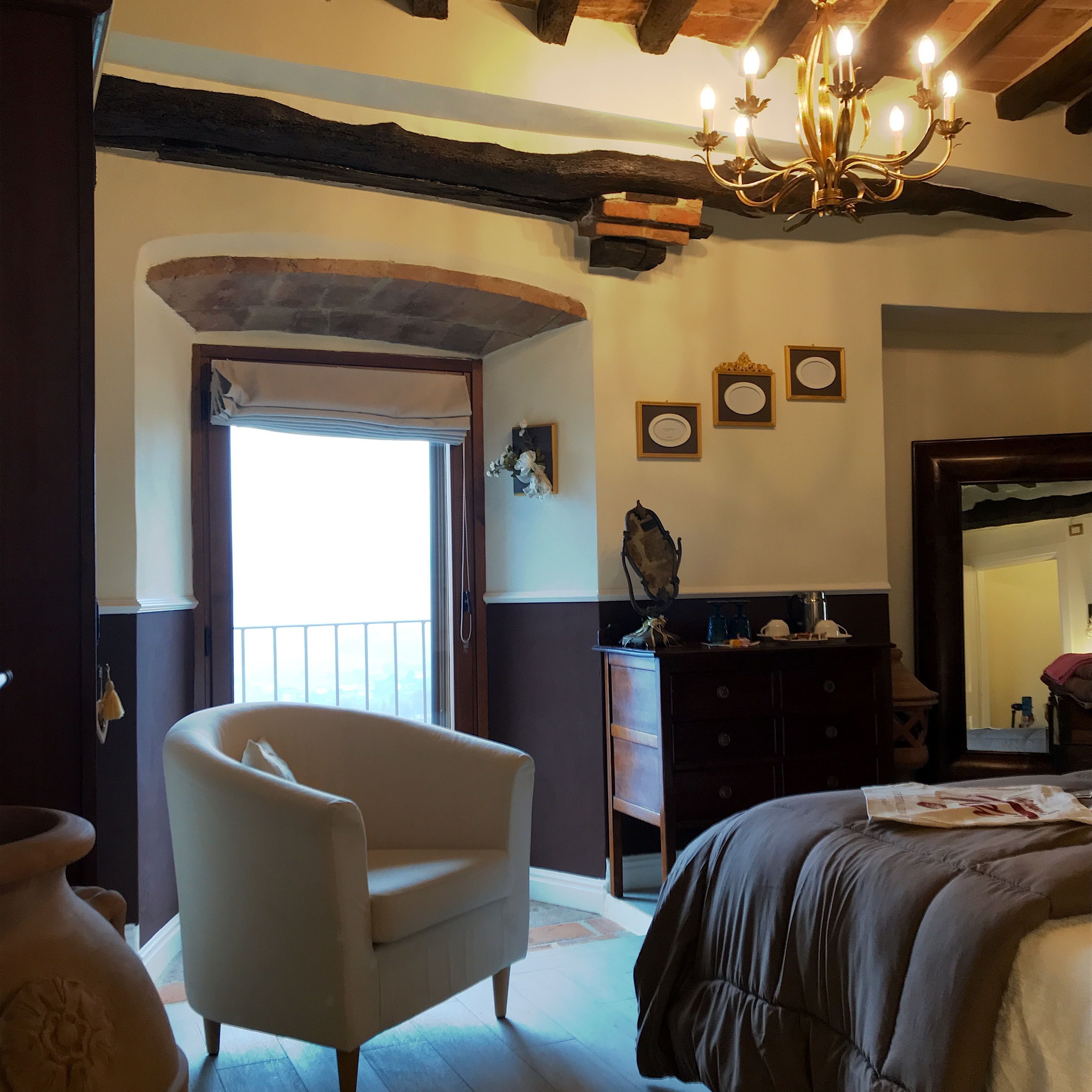 Quarto Duplo de Luxo, vista para a montanha | Roupa de alta qualidade, edredões de penas, secretária, Wi-fi grátis 