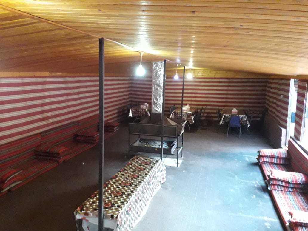 Barraca família, várias camas, vista para a colina, ao lado da montanha | Roupas de cama de algodão egípcio, roupas de cama premium