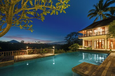 Awan Putih Resort