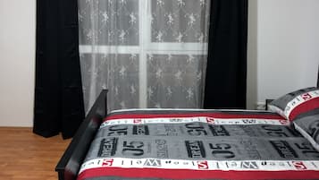 Apartamento Cidade, 1 cama de casal, não fumadores, vista para o pátio | Secretária adequada para computadores portáteis