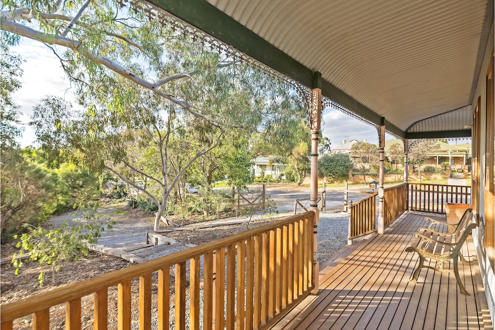 A Lovely Rustic Cottage With All The Modern Conveniences - Gawler