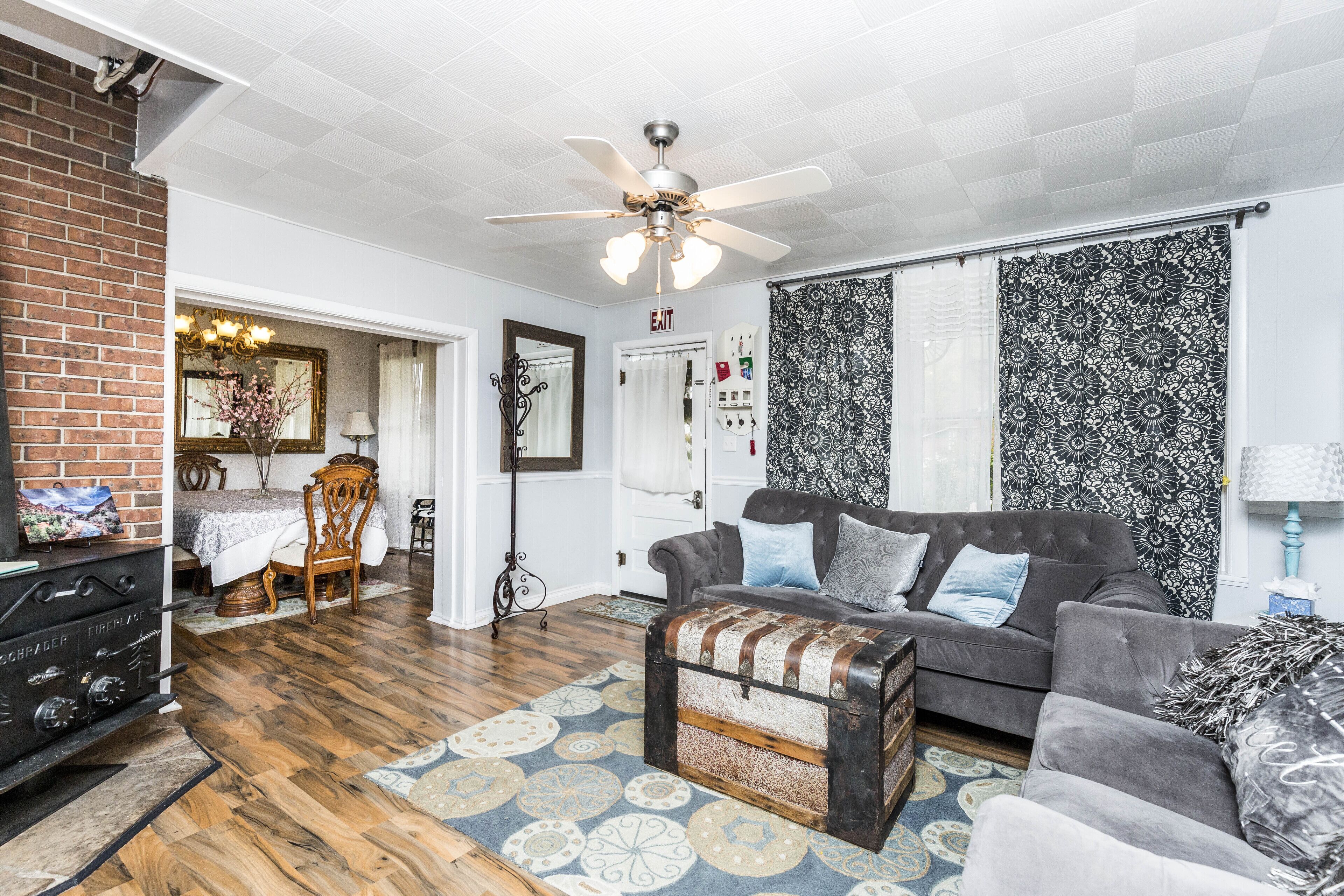 Zion National Park- Historic Home 4 Bed 2 Bath! - Hurricane