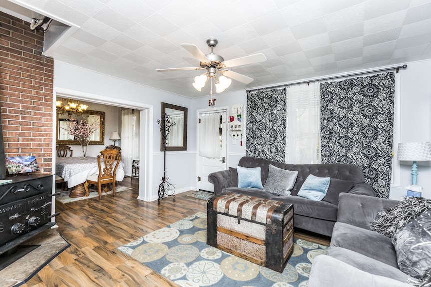 Zion National Park- Historic Home 4 Bed 2 Bath! - Hurricane