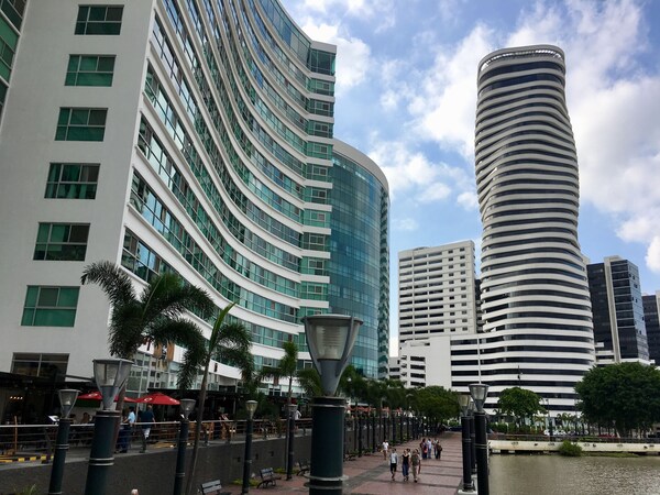 Luxury Suites Riverfront Gye - Guayaquil