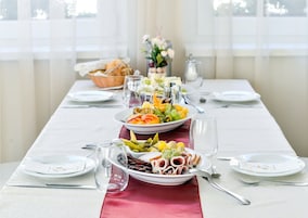 Café da manhã com buffet grátis todos os dias