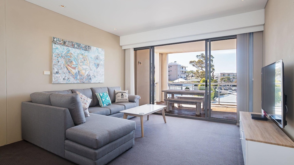 Cote D'azure, 13 61 Donald Street - Lovely Unit Air Con, Wi-fi, Secure Parking, Complex Lift And Pool - 斯蒂芬斯港