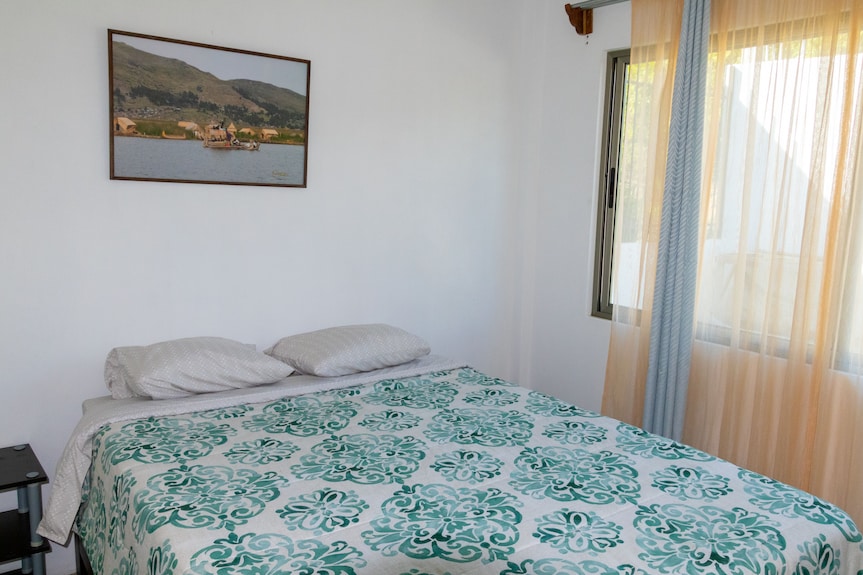 La Casa Blanca De Grecia (Unidad 2, Derecha) - Bajos del Toro