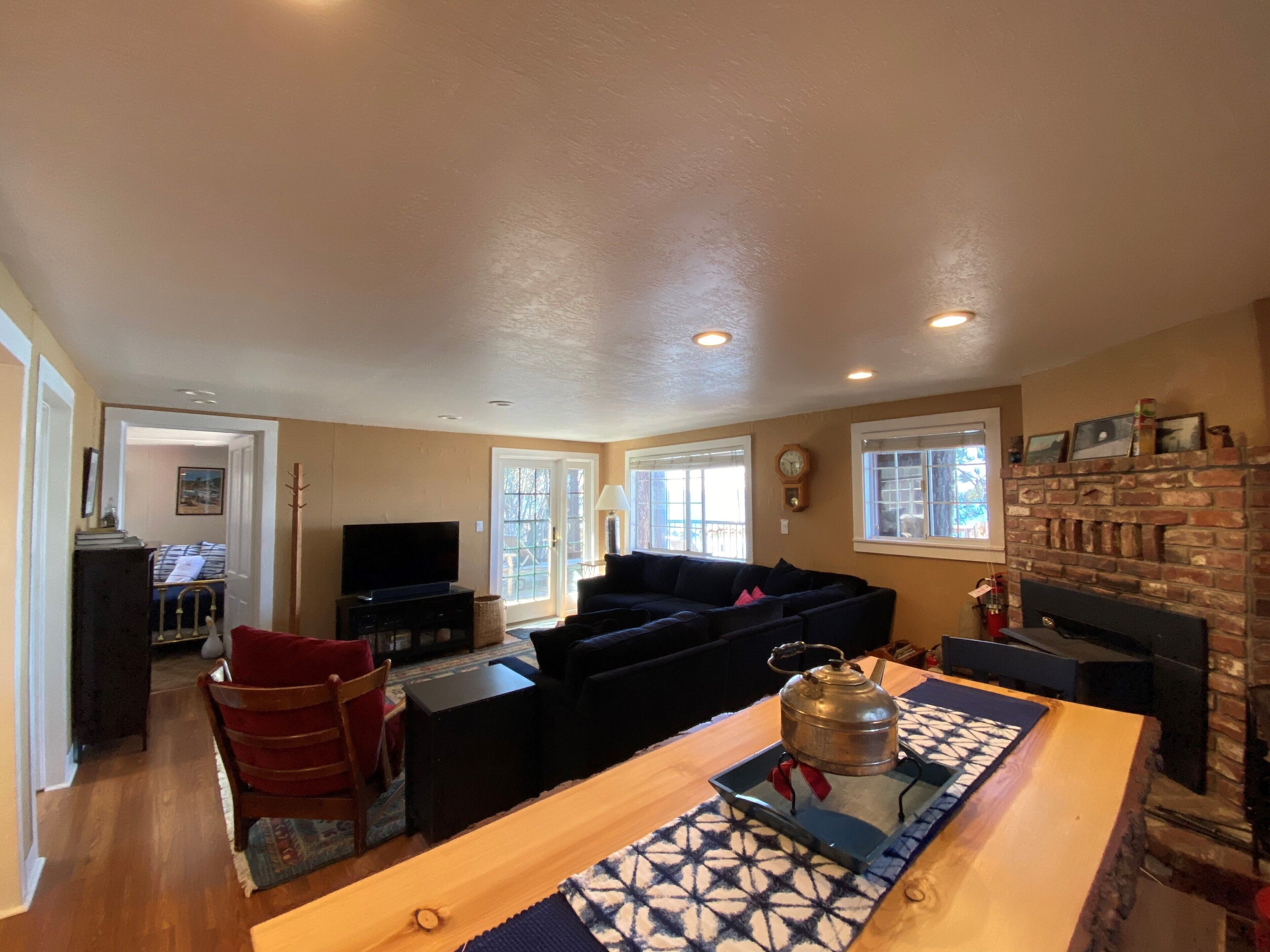 A Part Of Tahoe History, Original Lake Front Red Cabin (Zc1298) - Nevada