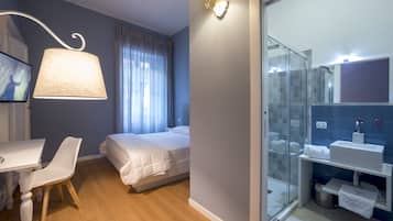 Quarto superior, 1 quarto | 1 quarto, roupas de cama premium, edredons de pluma