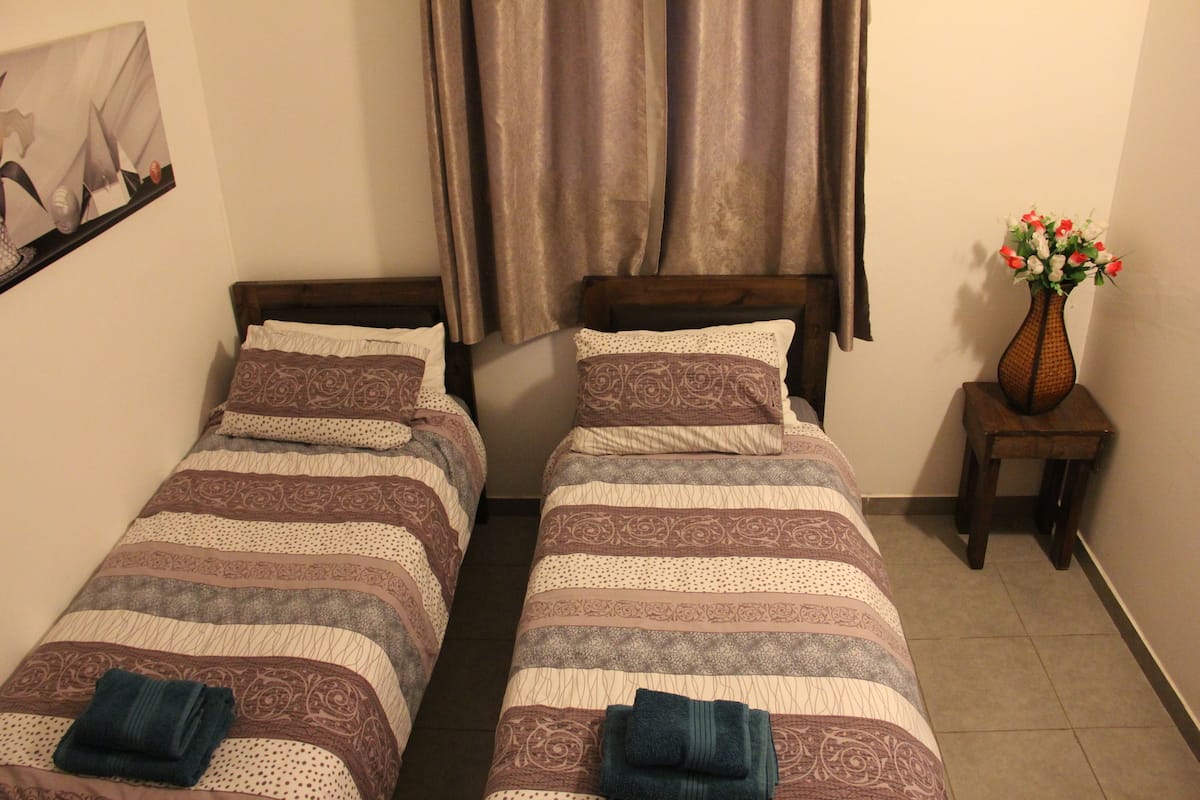 Apartamento Básico | Secretária