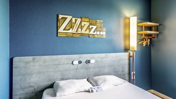 Quarto casal | Escrivaninha, espaço de trabalho para notebook, quartos à prova de som